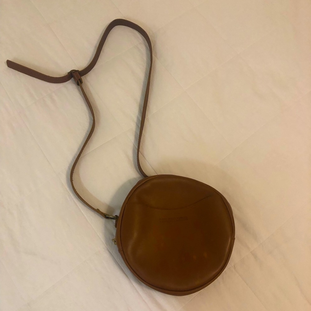 Portland Leather Round Crossbody Bag, Tan, Euc - Gem